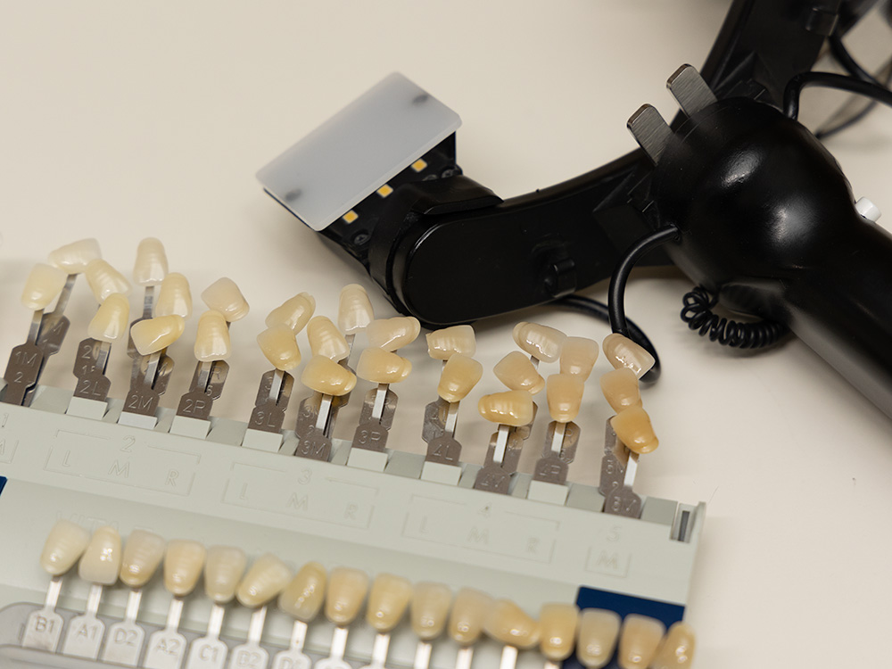 株式会社Brains ｜ 静岡県富士市の歯科技工所